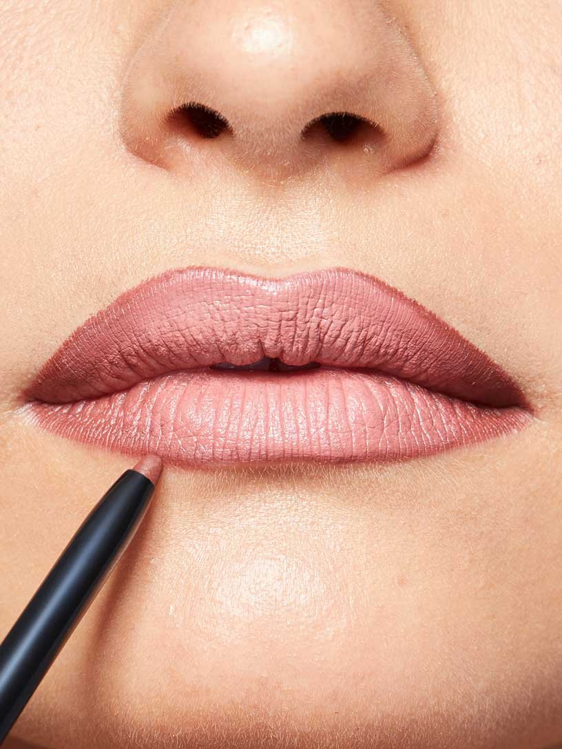 Consejos: Cómo crear el contorno de los labios | Maybelline